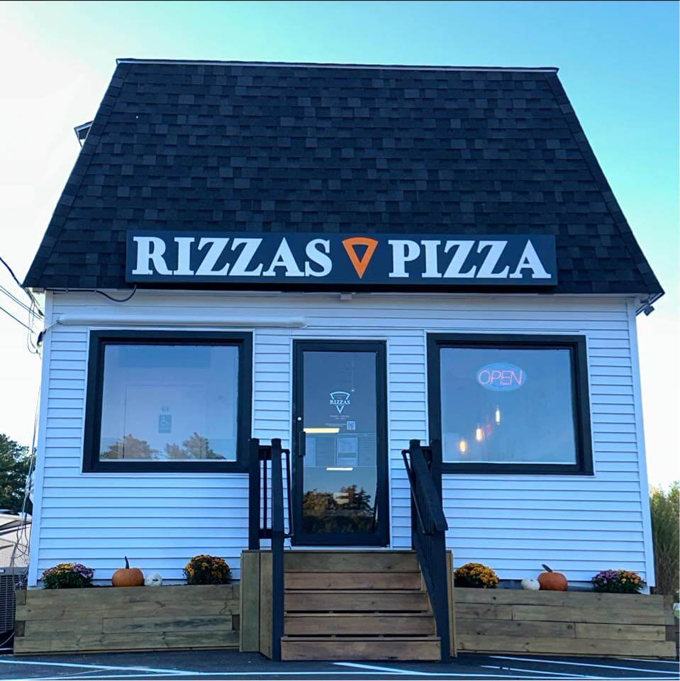 Rizza's Pizza - Manchester, NH
